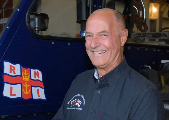 Tributes paid to RNLI man | cambrian-news.co.uk