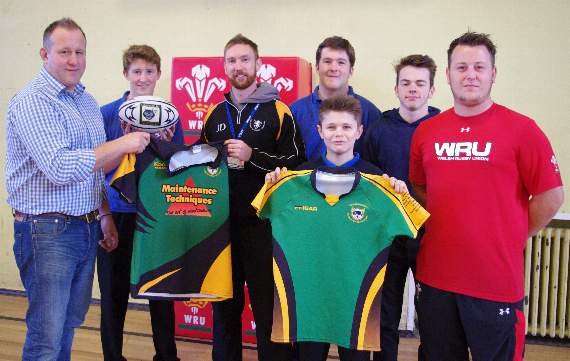 Rugby club gifts two new playing kits to high school | cambrian-news.co.uk