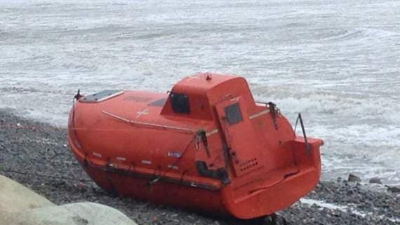 Beachgoers warned to stay away from washed-up life raft | cambrian-news ...