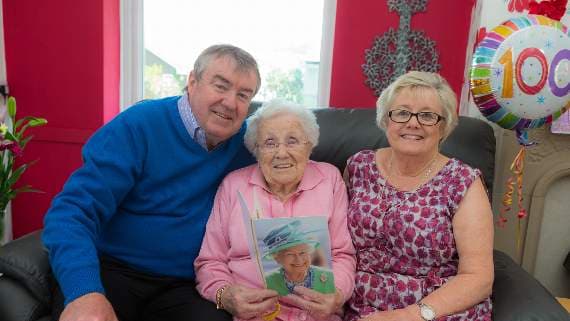 Edna celebrates her 100th birthday | cambrian-news.co.uk