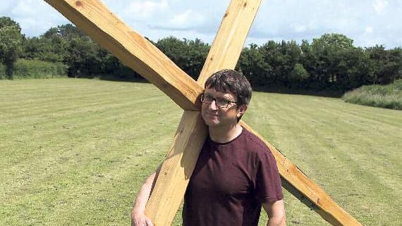 Builder to carry 12-foot cross up Snowdon after calling from God ...
