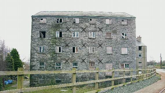 Derelict 'eyesore' building sold for £150,000 | cambrian-news.co.uk