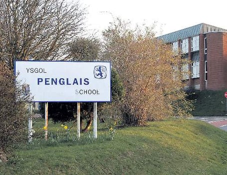 School accused of ‘cancelling Christmas’ | cambrian-news.co.uk