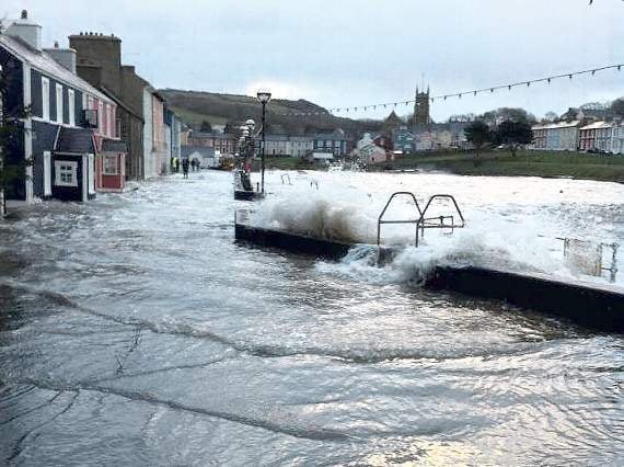 Council seeks to reduce cost of Aberaeron flood defence scheme ...