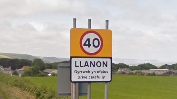 Translator calls for new road signs in line with Welsh place names list ...