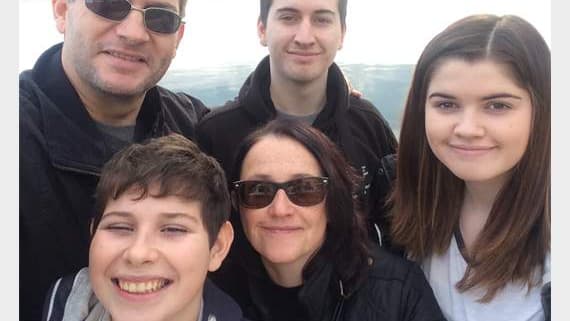 Devastated family pay tribute to dad-of-three | cambrian-news.co.uk