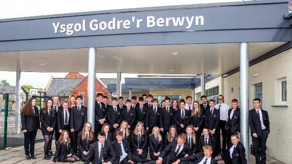 ‘Fantastic’ new £10m school opens doors | cambrian-news.co.uk