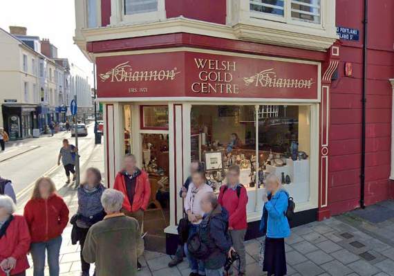Blow as two Aberystwyth town centre shops close | cambrian-news.co.uk