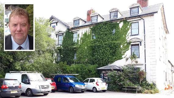1,300 people support call to save historic hotel | cambrian-news.co.uk
