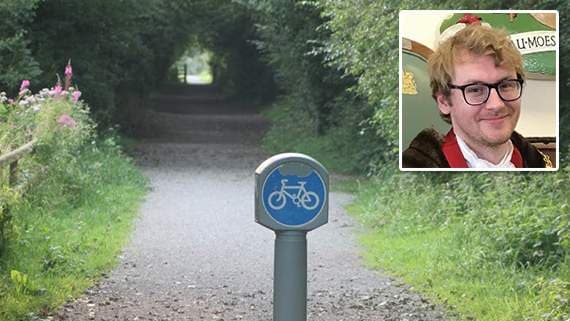 Aberystwyth mayor launches cycle path petition | cambrian-news.co.uk