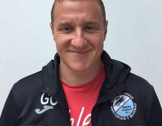 Geraint and Mel take charge of Amateurs | cambrian-news.co.uk