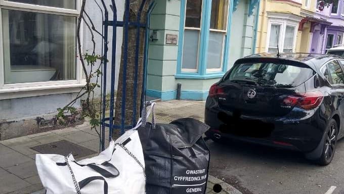 Seagull-proof sacks to solve Aber bin day mess | cambrian-news.co.uk