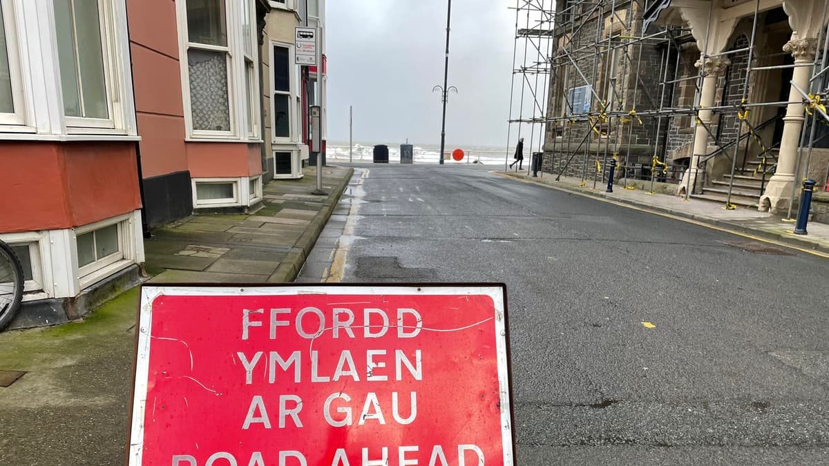 Aberystwyth roads to remain closed all weekend Storm Eunice | cambrian ...