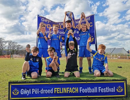 612 players compete at popular CPD Felinfach Junior Football Festival ...