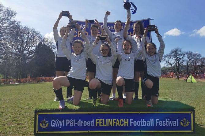 612 players compete at popular CPD Felinfach Junior Football Festival ...