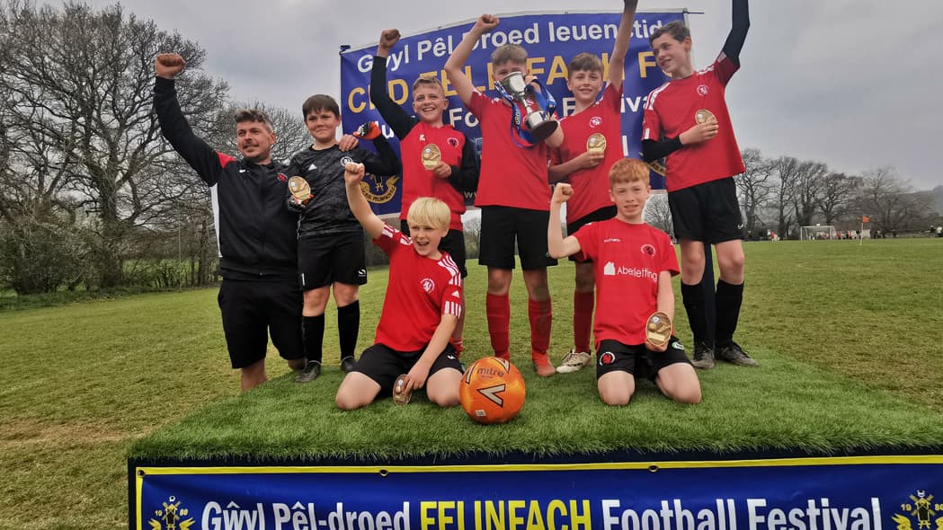 612 players compete at popular CPD Felinfach Junior Football Festival ...