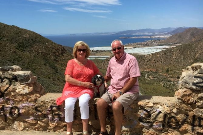 Husband s Golf Day In Memory Of Wife Cambrian news co uk husband-s-golf-day-in-memory-of-wife-cambrian-news-co-uk