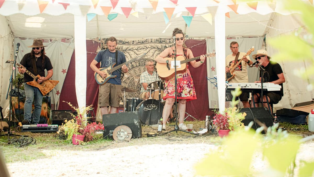 Behind the barn festival to take place this weekend | cambrian-news.co.uk