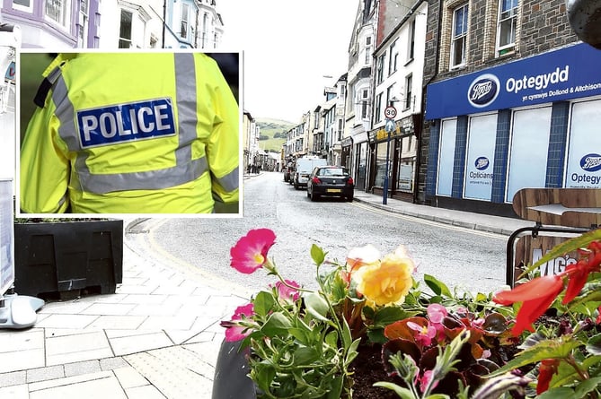 Police make arrest following reports of a man with knife in Aberystwyth ...