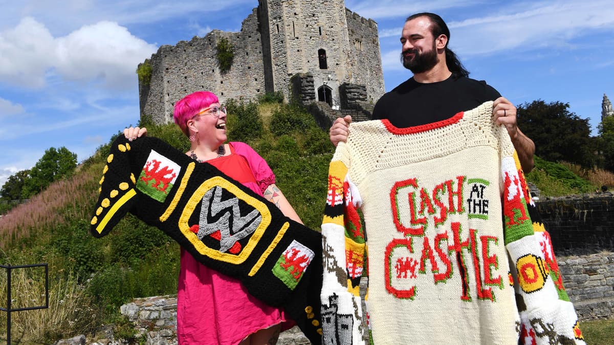 Jumper made for wrestling giants to go on display in Teifi Valley ...