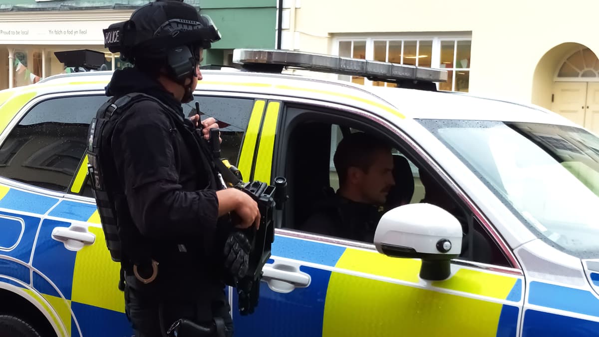Dyfed-Powys armed police officers called to fewer incidents in last ...