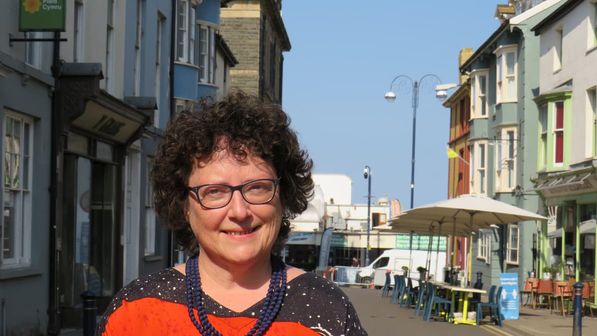 Ceredigion MS welcomes broadband project extension | cambrian-news.co.uk