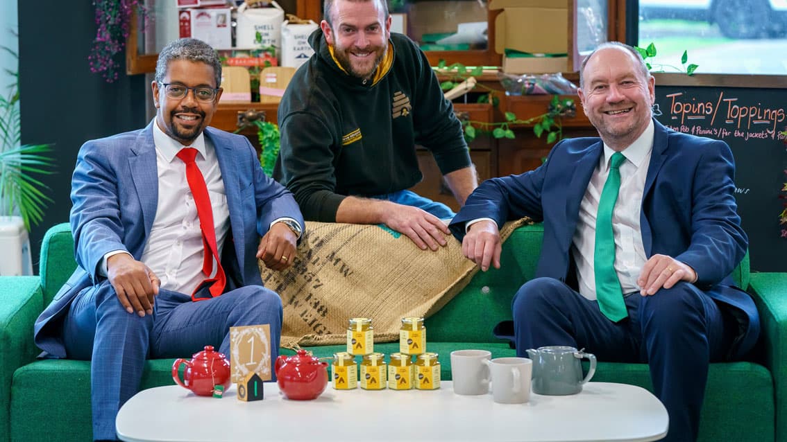 £11 miliwn i hybu ffyniant mewn cymunedau Cymraeg | cambrian-news.co.uk