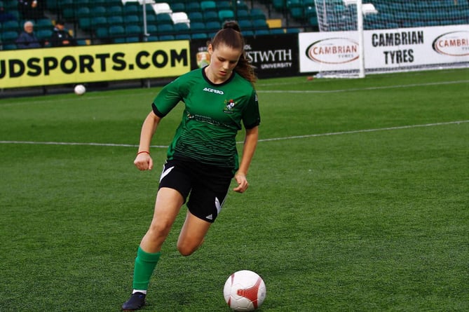 Libby Isaac brace gets Aberystwyth Town valuable point at champions ...