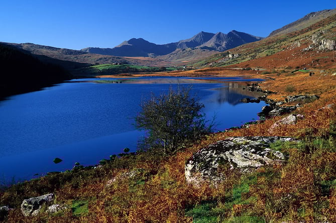 Snowdon and Snowdonia to be referred to by Welsh names, authority ...