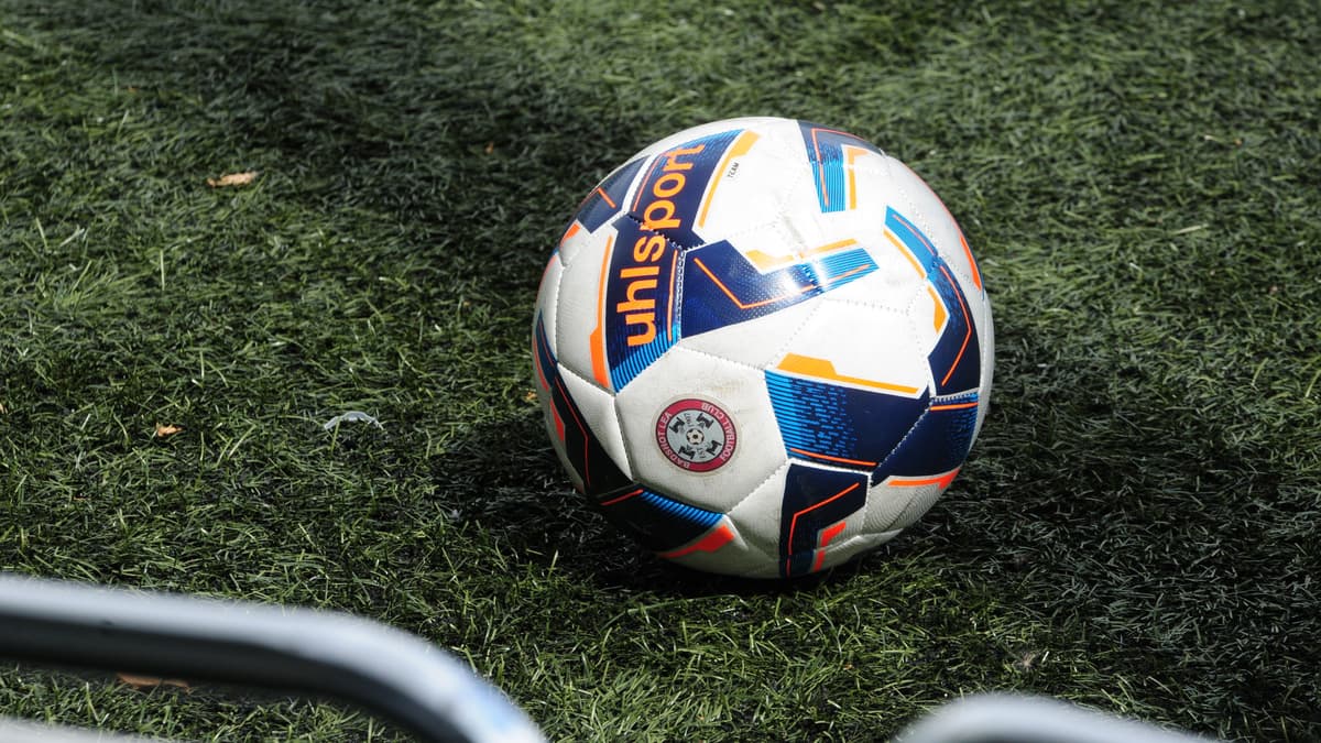 Penrhyncoch show fighting spirit at league leaders Colwyn Bay ...