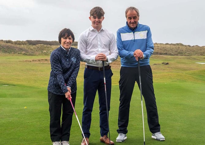 New Aberdovey Golf Club captains raise £255 for food bank charity ...