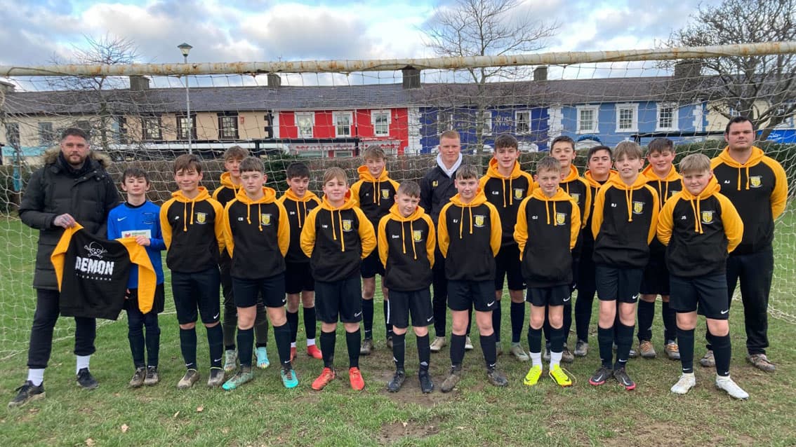 Aberaeron FC juniors look a cut above in hoodies sponsored by barbers ...