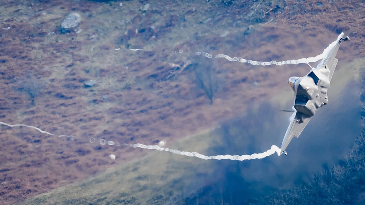 Gallery: Top Gun pilots take on Mach Loop | cambrian-news.co.uk