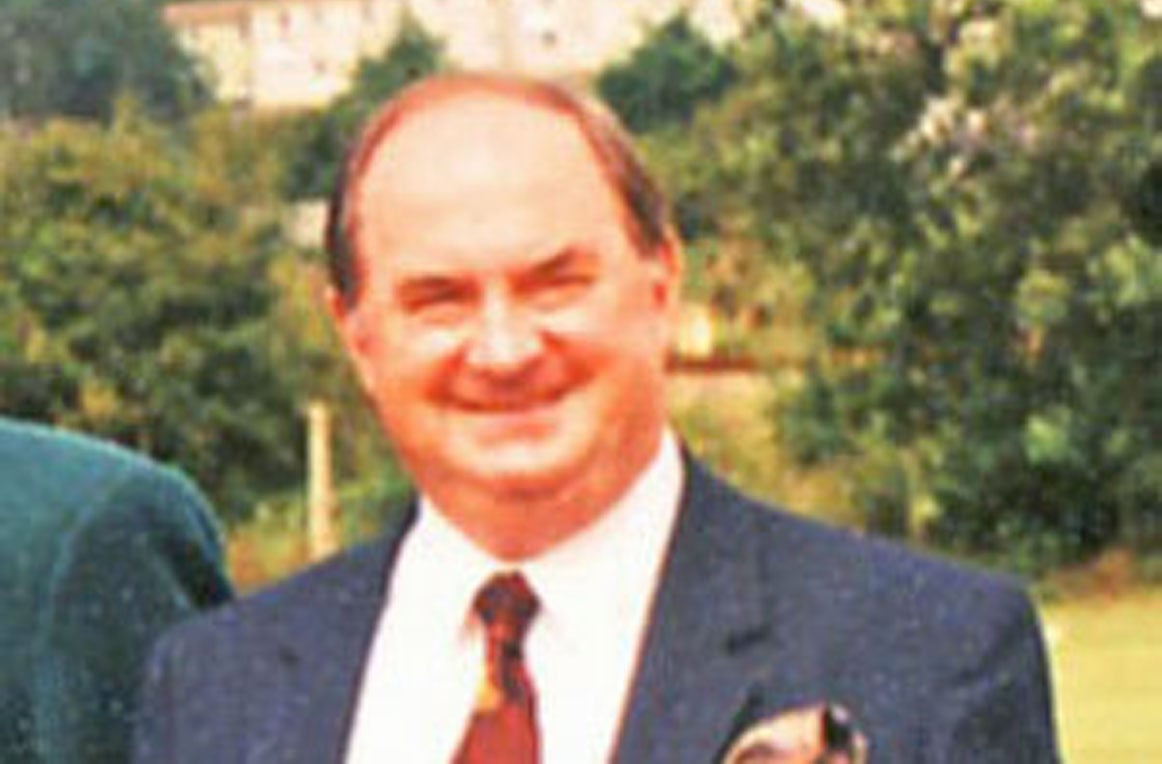 Aberystwyth Cricket Club pay tribute to former president and trustee ...