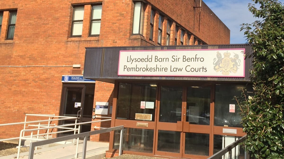 Penparcau 21-year-old held on strangulation and assault charges ...