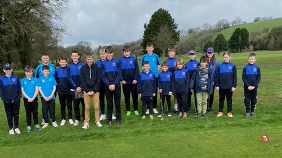 Getting into the swing of things at Cilgwyn Golf Club | cambrian-news.co.uk