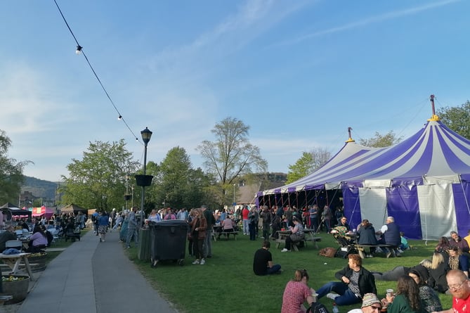 More than 8,000 expected in Machynlleth this weekend as comedy festival ...