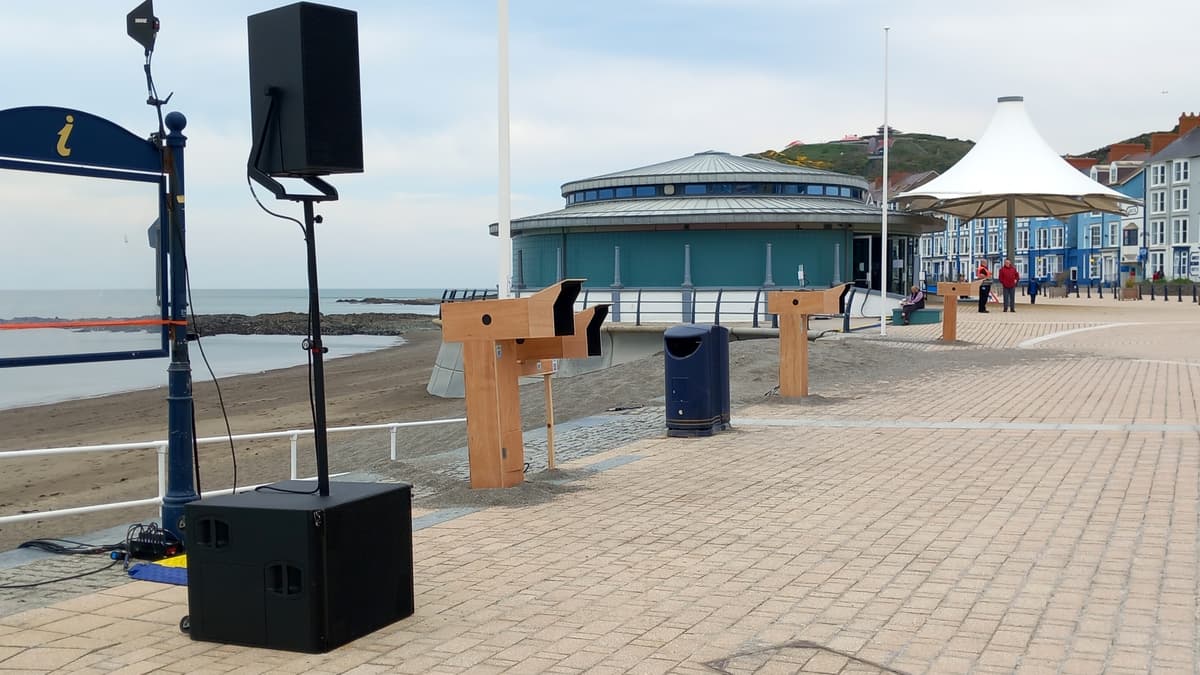 Aberystwyth island event attracts attention on prom | cambrian-news.co.uk
