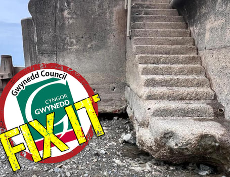 Tywyn prom becoming dangerous, Gwynedd Council admits | cambrian-news.co.uk
