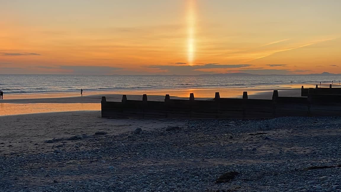 Beam me up: Photographer captures rare phenomenon over Cardigan Bay ...