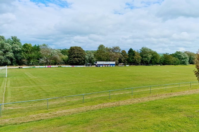 Penparcau thrash Aberaeron to go top of MMP Central Wales South ...