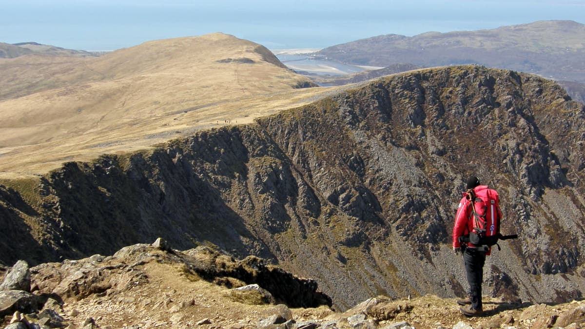 Mountaineer helped off Cader Idris after falling ill in hot weather ...