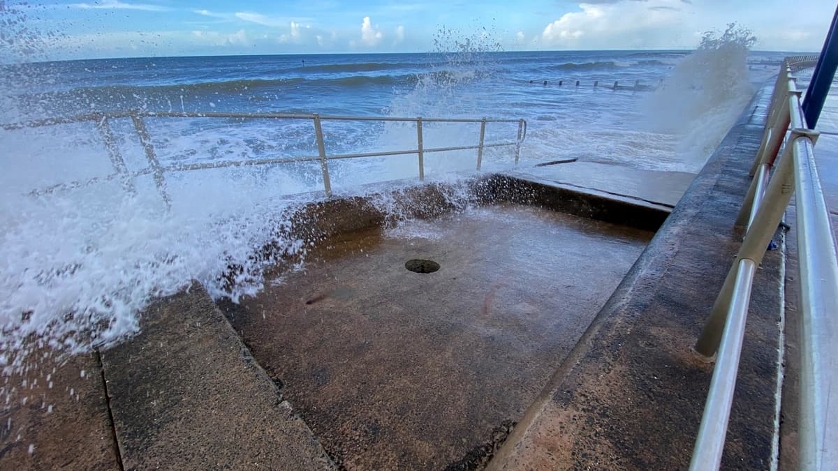 Tywyn campaign to save promenade is launched | cambrian-news.co.uk