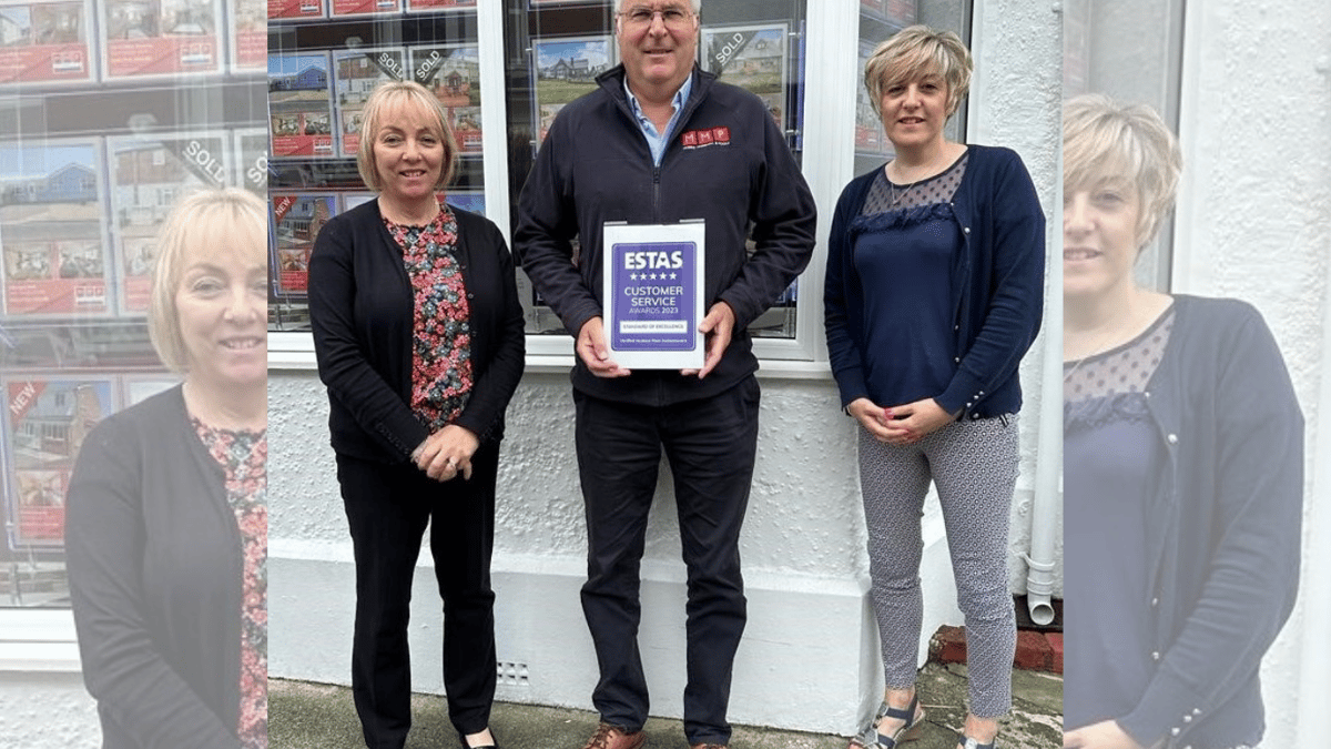 Morris Marshall & Poole scoops top industry award | cambrian-news.co.uk