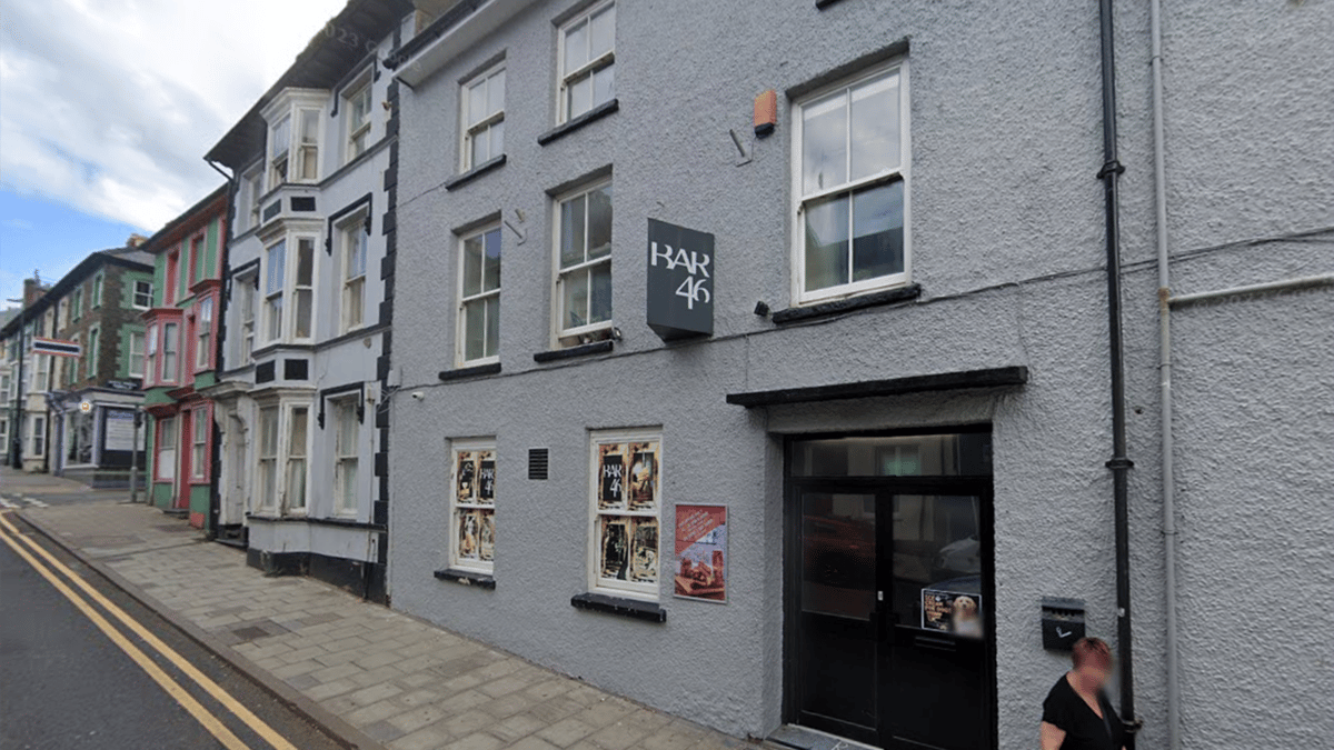 Tregaron man denies GBH in Aberystwyth pub | cambrian-news.co.uk