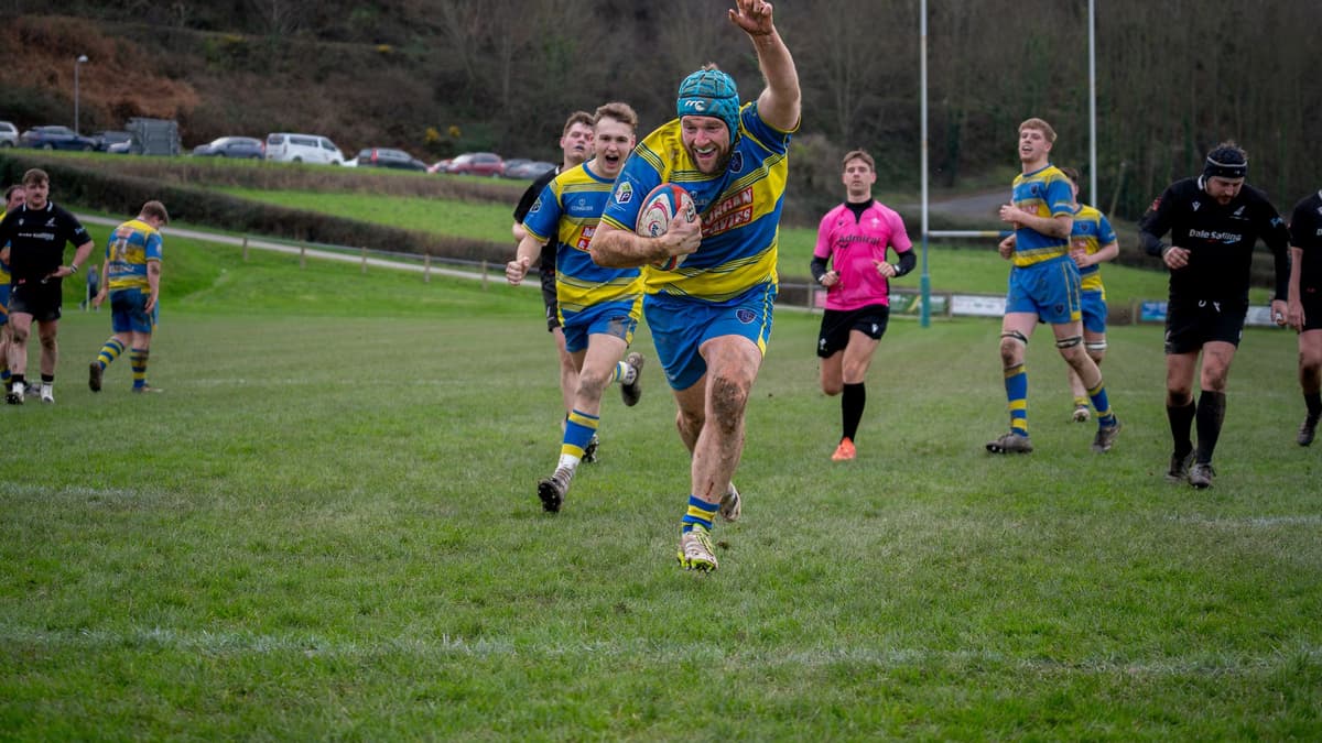 Expansive backline play ensures convincing win for Aberaeron against ...