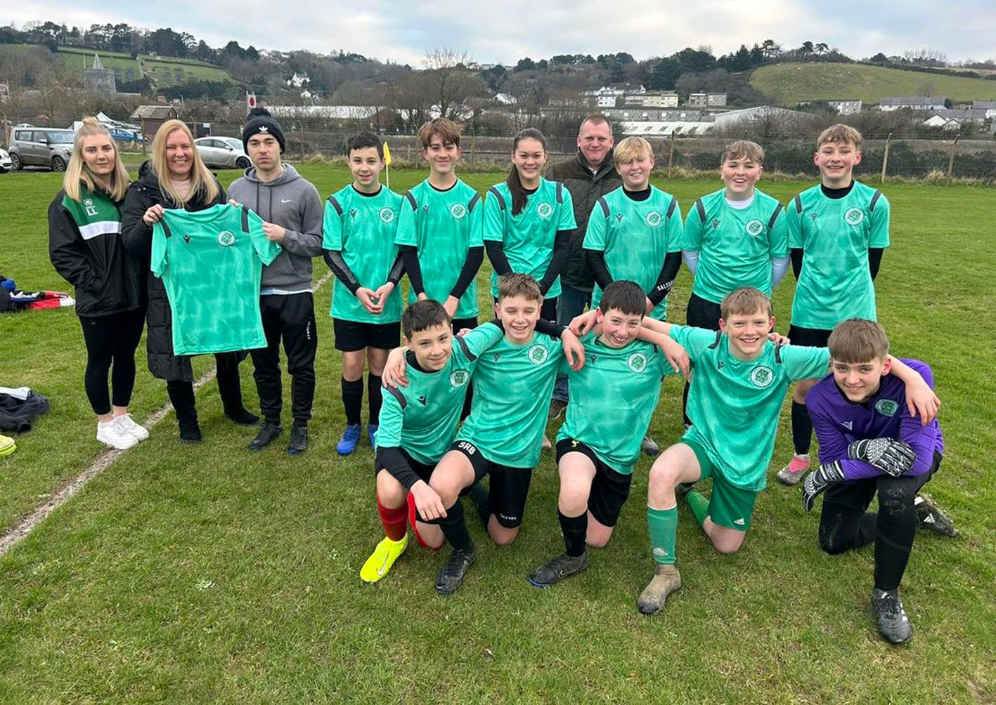 Tregaron Crocs thank sponsors for smart new kit | cambrian-news.co.uk
