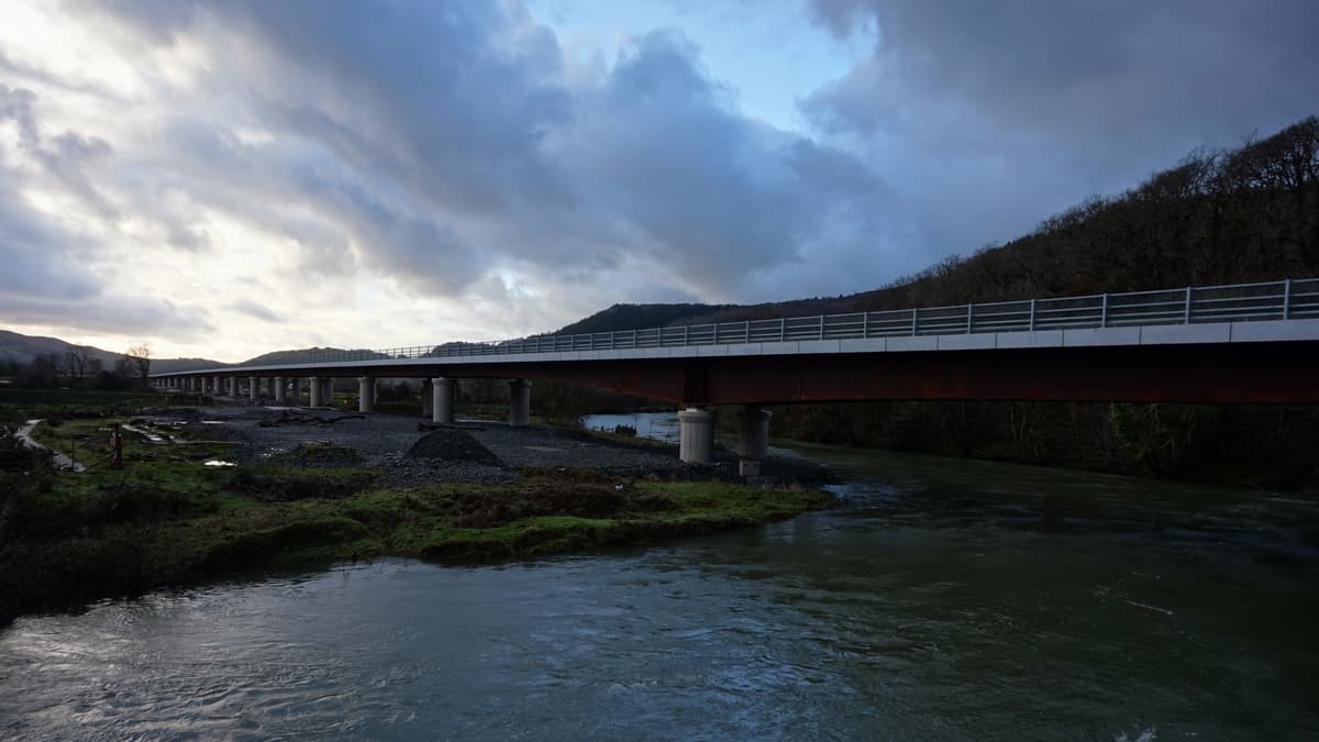 New £46m Machynlleth-Dyfi bridge opening to public vehicles later this ...