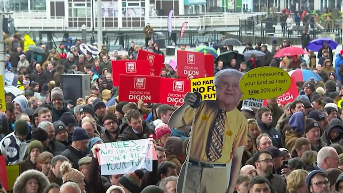 Farmers take protests over Sustainable Farming Scheme to Cardiff Bay ...