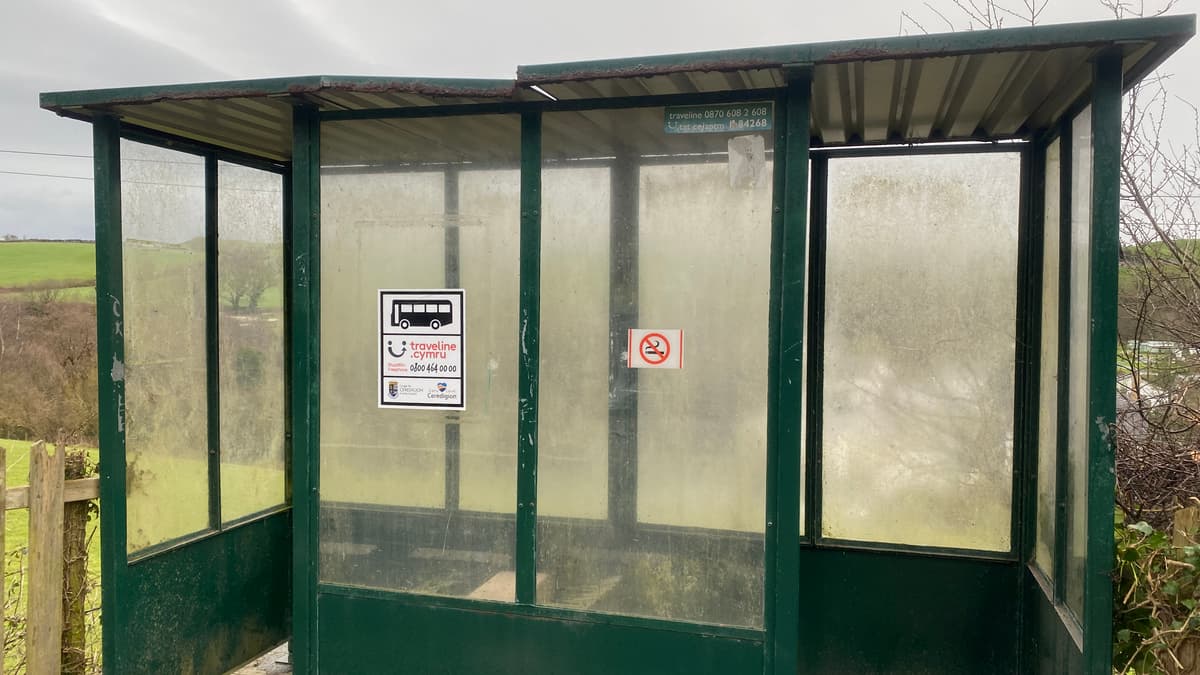 Retired engineer offers to transform 'run-down' bus stop free of charge ...